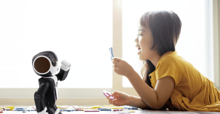 ロボホンの多彩な機能を紹介！ | PICK UP（ピックアップ） | RobotPlanet（ロボットプラネット）